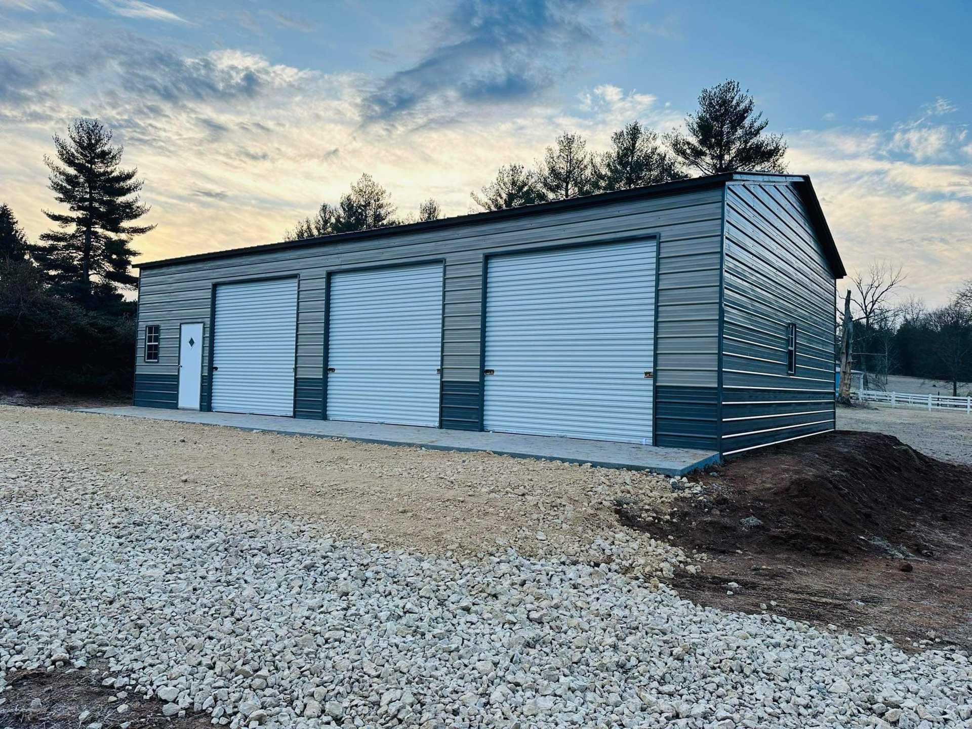 2024 - Metal Line Structures